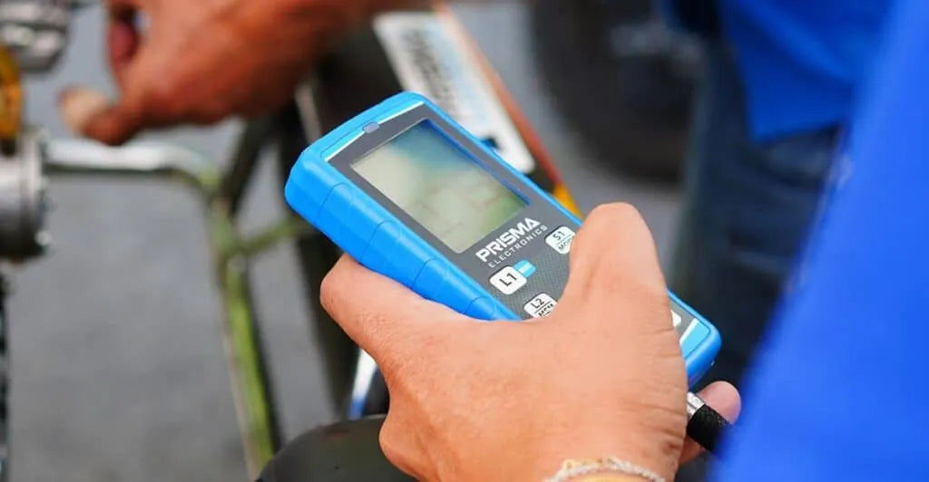 Digital tire pressure gauges and pyrometers – Prisma Electronics srl